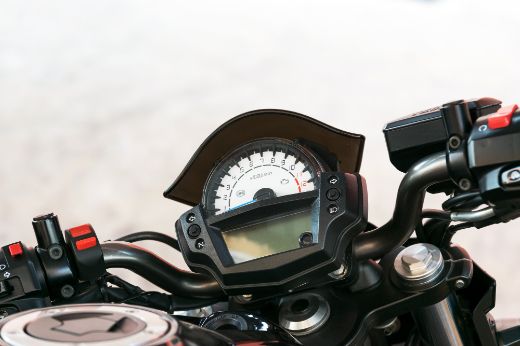 From Analog to Digital: Transitioning to High-Tech Instrument Cluster ...